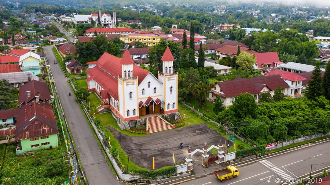 Ruteng Travel Guide: Paradise on Earth in Eastern Indonesia - Letstravelntt