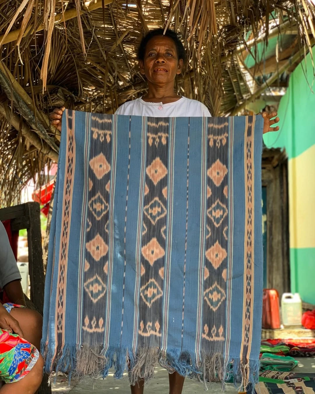 Ikat Weaving Alor Island: History, Process, and Tips to Buy
